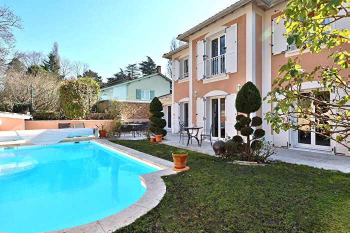 Maison à vendre - Saint-Cyr-au-Mont-dOr, Lyon - 6 pièces - 4 chambres