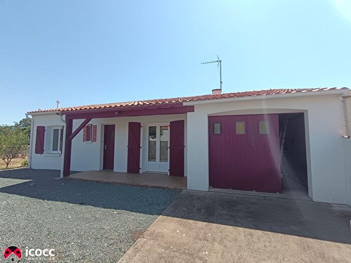 Sainte-Gemme-la-Plaine : Maison 3 pièces à vendre