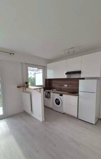 Appartement 1 pièce à louer à Juillet Zola, Alfortville