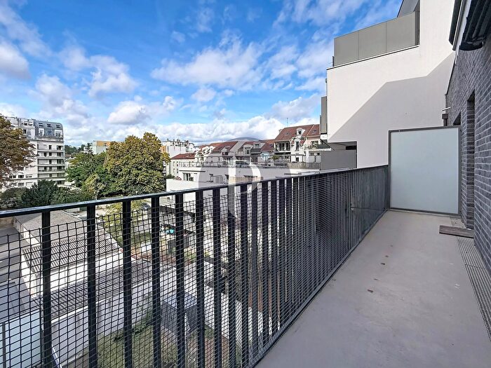 Appartement 3 pièces à vendre à Choisy-le-Roi, Centre-ville, Parc Prairie, Hautes Bornes