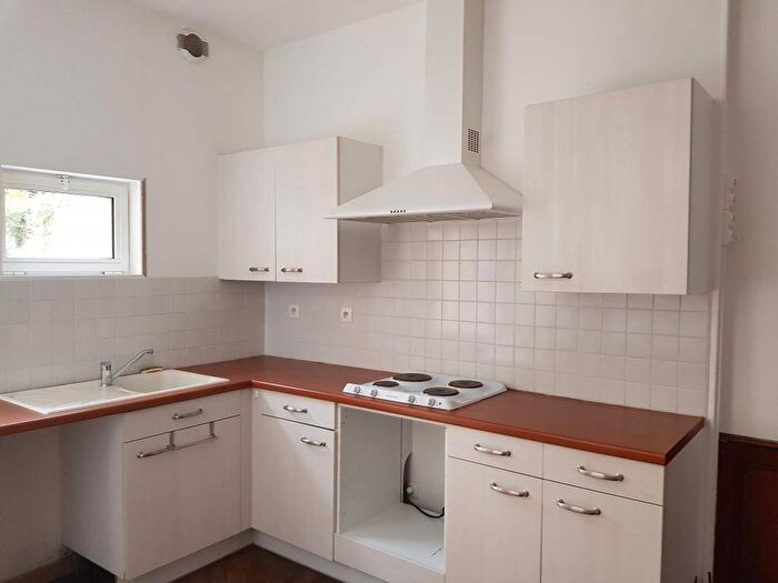 Maison à louer - Nord, Mamers - 4 pièces - 3 chambres