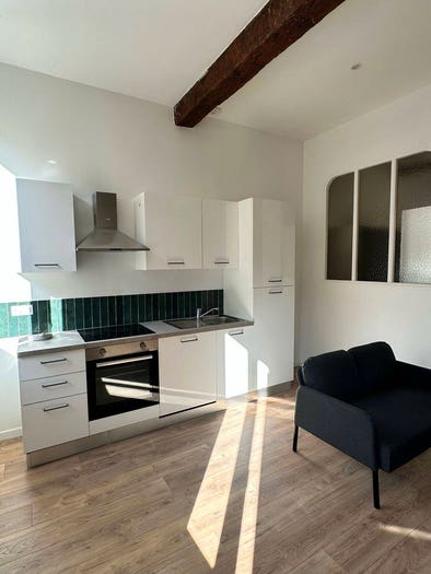 Le Luc - Appartement 1 pièce à louer