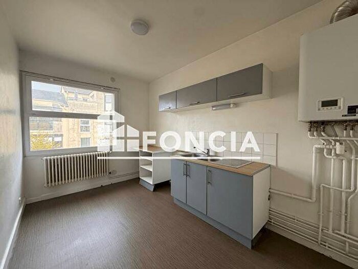 Appartement à louer - Gare Nord et Ouest, Charleville-Mézières - 3 pièces - 2 chambres