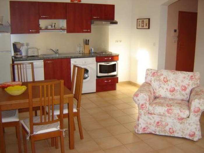 Nevons-route d'Apt, L'Isle-sur-la-Sorgue - Appartement 2 pièces à louer