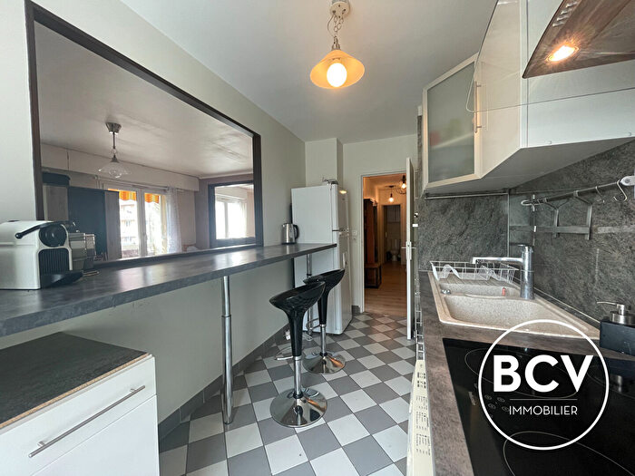 Appartement à louer - Chartres, Fulbert - 4 pièces - 3 chambres