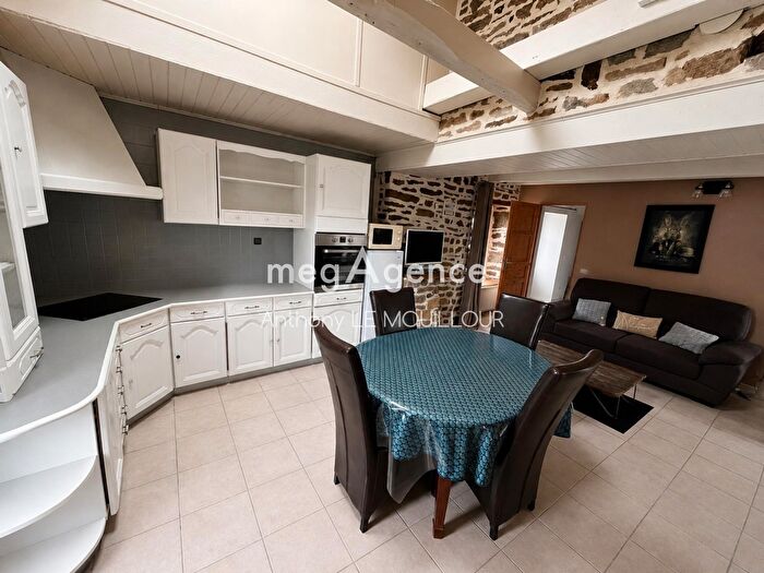 Maison 8 pièces à Calan, à vendre