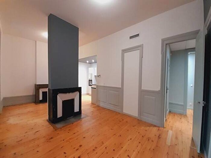 Jacquard, Saint-Étienne : Appartement 5 pièces à louer