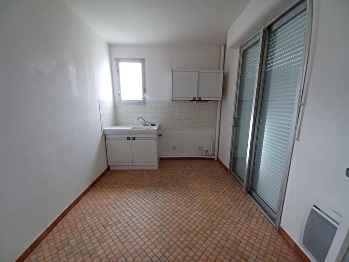 Appartement à louer - Saint-Benoît-du-Sault - 2 pièces - 1 chambre