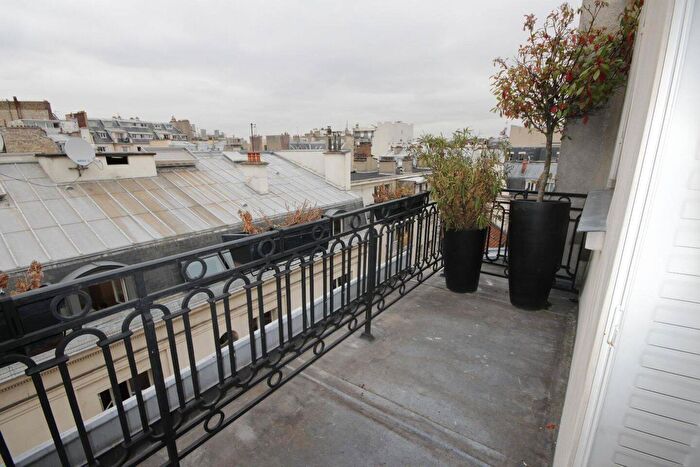 Appartement à louer - Paris ème arrondissement - 4 pièces - 3 chambres