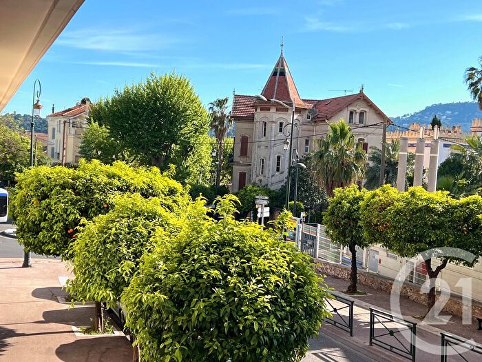 Appartement 4 pièces à vendre - Hyères, Centre-ville