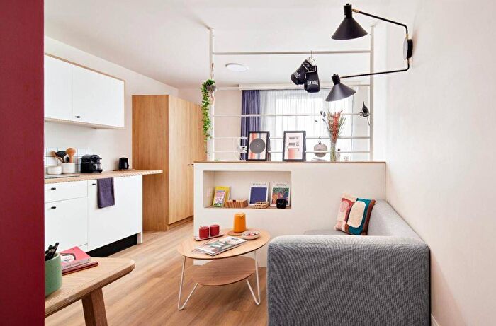Appartement à louer - Corentin Celton, Issy-les-Moulineaux - 1 pièce