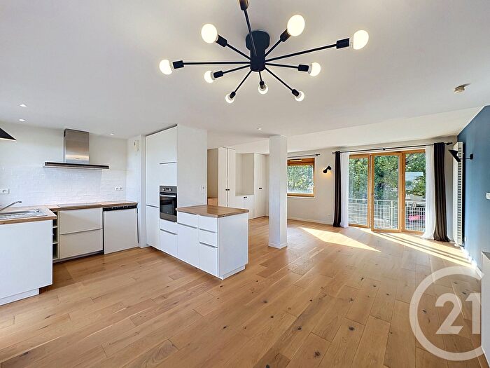 Appartement 4 pièces à Fontainebleau, France, Joffre, à vendre