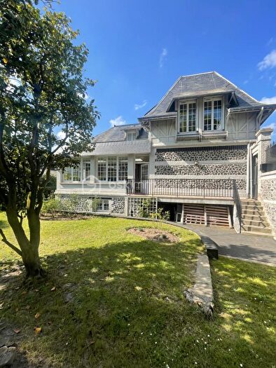 Maison 8 pièces à vendre à Sainte-Adresse