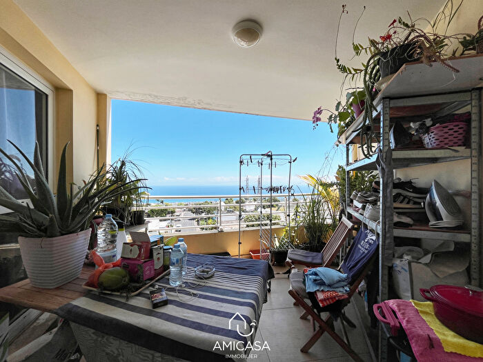 Appartement à vendre - Saint-Denis, Bois de Nèfles, Sainte-Clotilde - 4 pièces - 3 chambres