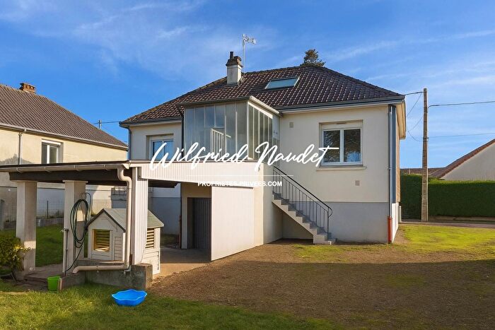 Maison à vendre - Brette-les-Pins - 5 pièces - 3 chambres