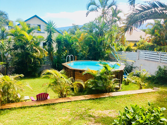 Saint-Pierre, Mont Vert les Bas : Maison 5 pièces à louer