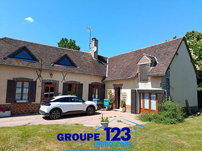 Maison à vendre - Les Ormes - 4 pièces - 2 chambres