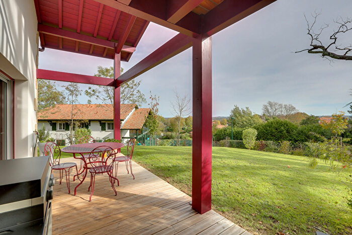 Appartement à vendre - Bassussarry - 4 pièces - 3 chambres