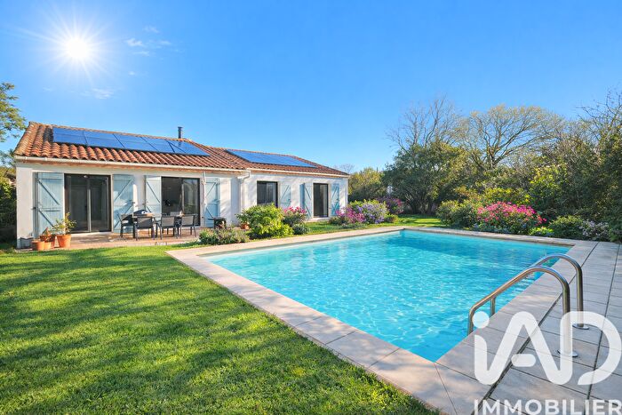 Maison à vendre - Nîmes, Vacquerolles, Golf - 5 pièces - 5 chambres