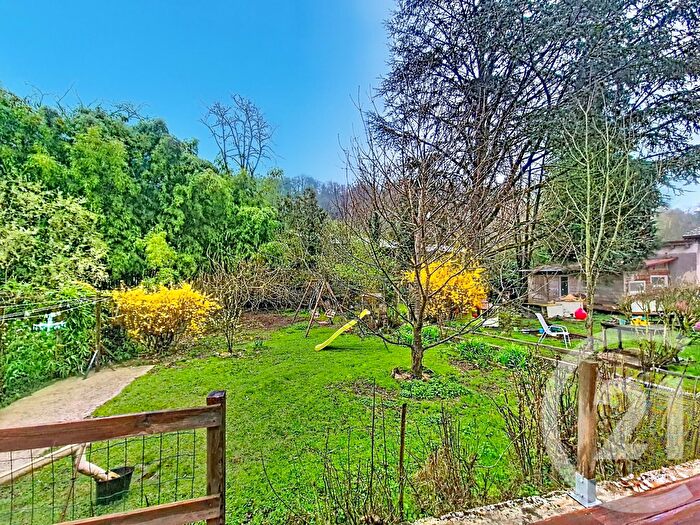 Maison à vendre - Sathonay-Village - 5 pièces - 4 chambres