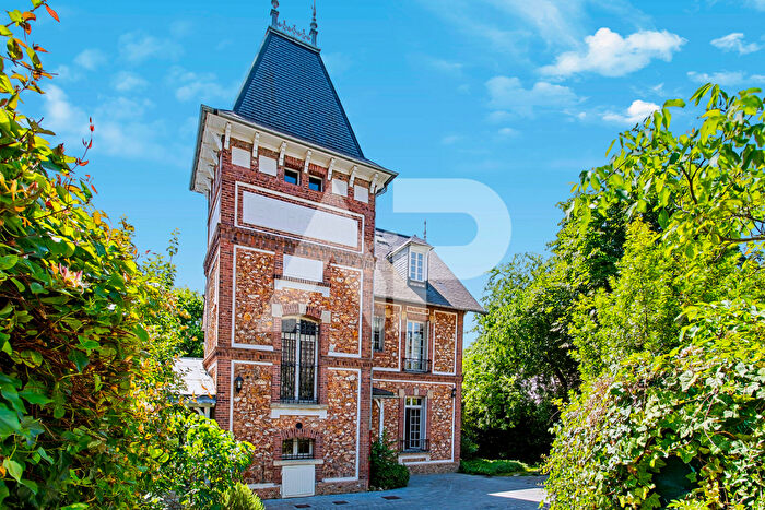 Sèvres, Croix-Bosset, Monesse, Brancas : Maison 10 pièces à vendre