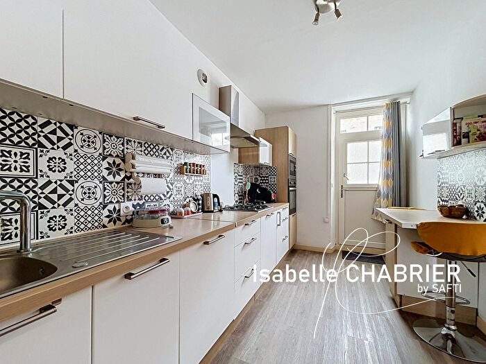 Morannes - Maison 9 pièces à vendre