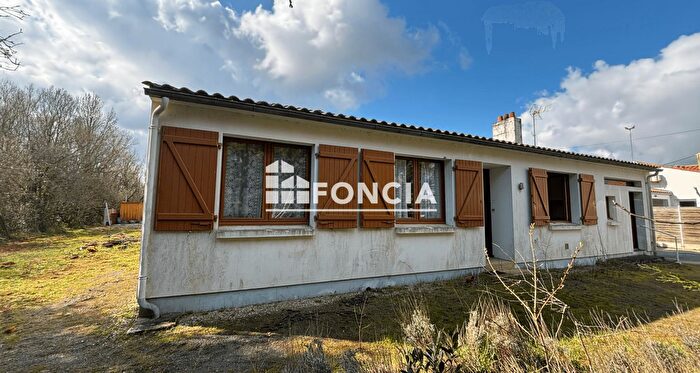 Maison à vendre - Challans, Route de Cholet, Route de la Roche-sur-Yon - 5 pièces - 3 chambres