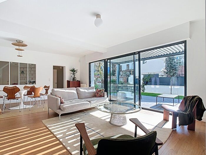 Maison à vendre - Courbevoie, Bécon - 6 pièces - 4 chambres