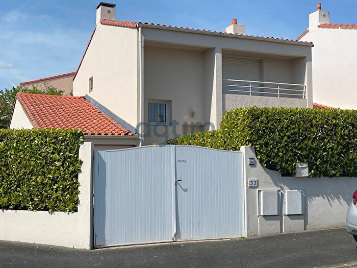 Maison 4 pièces à La Roche-sur-Yon, Le Bourg sous la Roche, à louer