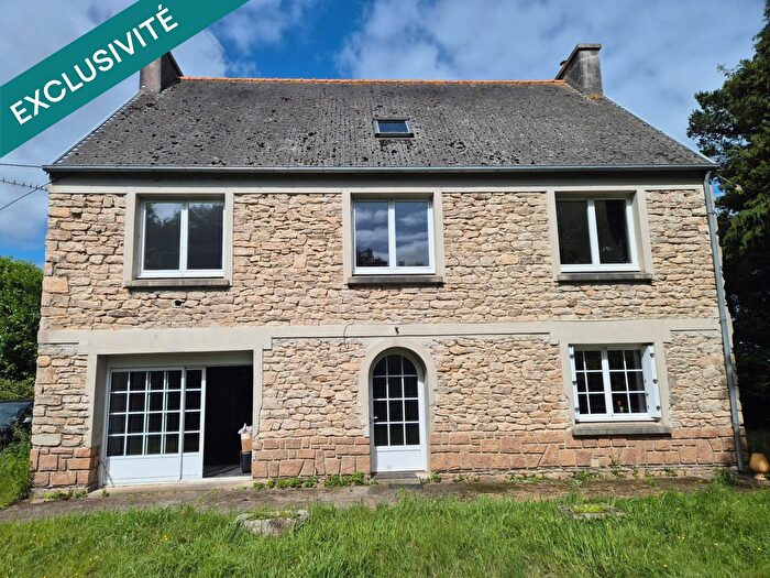 Maison 7 pièces à Loc-Eguiner-Saint-Thégonnec, à vendre