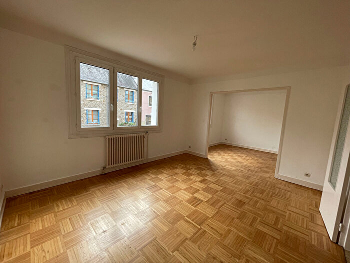 Appartement à louer - Quartiers Sud-Ouest, Sainte-Thérèse - 5 pièces - 3 chambres