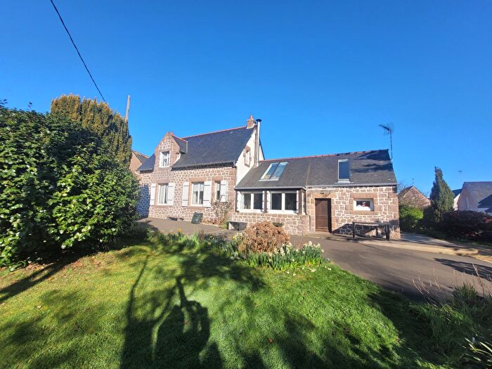 Maison à vendre - Perros-Guirec - 6 pièces - 3 chambres