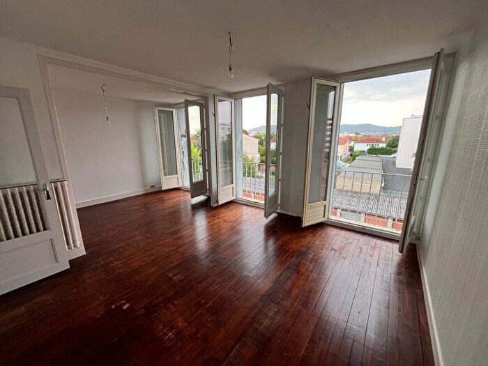 Appartement 4 pièces à Clermont-Ferrand, Les Landais, Fontaine du Bac, La Pardieu, à louer