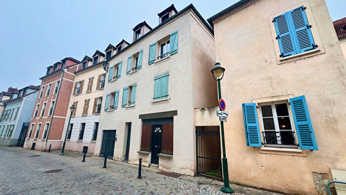 Appartement à vendre - Corbeil-Essonnes, Centre-ville - 3 pièces - 2 chambres