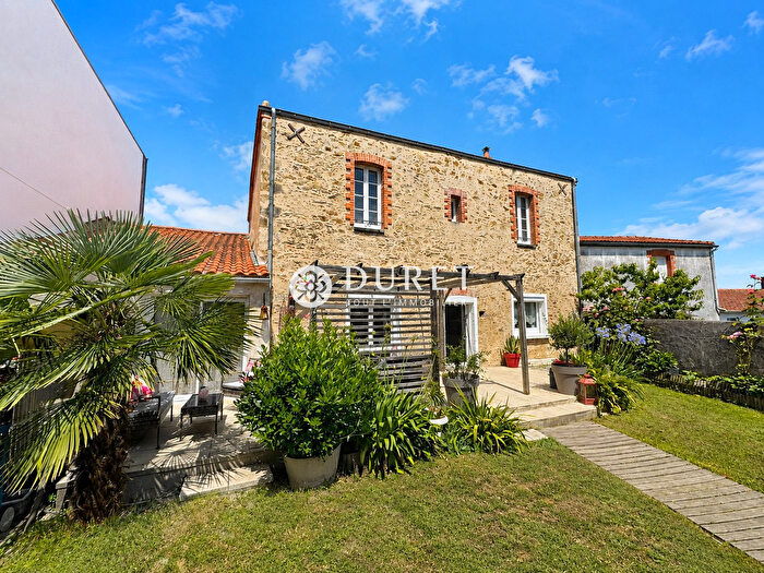 Maison 7 pièces à vendre - La Garnache