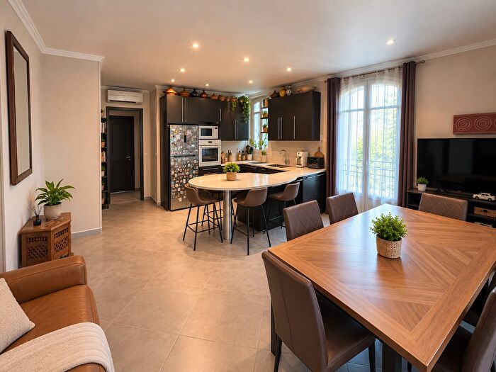 Appartement 5 pièces à vendre - Nice, Poètes
