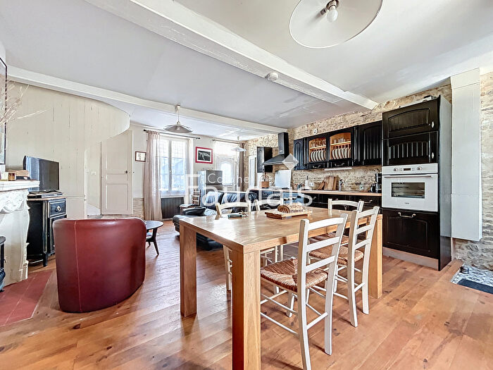 Maison à vendre - Grandcamp-Maisy - 4 pièces - 3 chambres