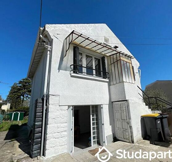 Appartement à louer - Haut Mondétour, Orsay - 1 pièce - 2 chambres