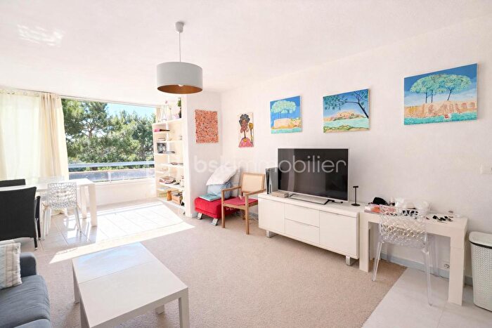 Appartement à vendre - Villeneuve-Loubet, Plage - 3 pièces - 2 chambres