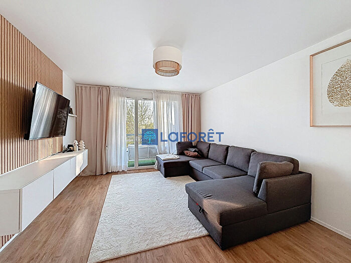 Appartement à vendre - Saint-Pierre-du-Perray - 3 pièces - 2 chambres