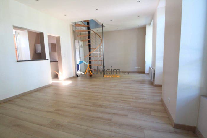 Appartement 4 pièces à Orléans, à louer