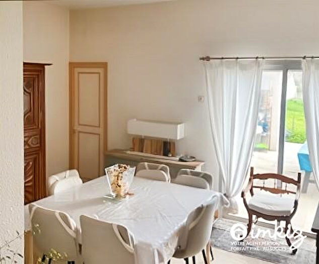 Maison à vendre - Chabanais - 7 pièces - 5 chambres