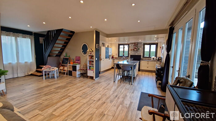 Maison à vendre - LAigle - 6 pièces - 3 chambres