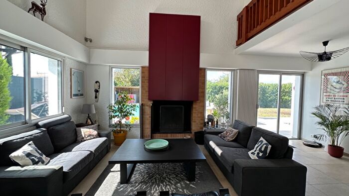 Maison à vendre - Pessac, Cap de Bos - 10 pièces - 6 chambres