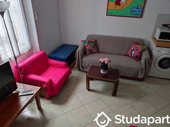 Appartement à louer - La Colle, Antibes - 3 pièces - 2 chambres