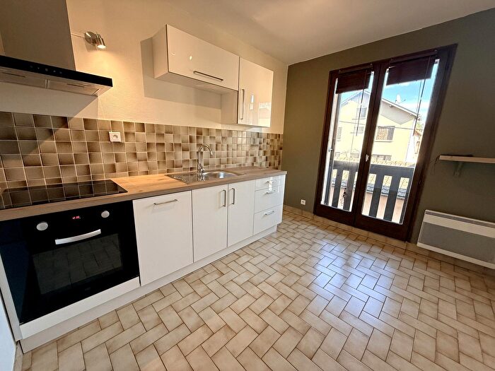 Appartement à louer - La Côte-Saint-André - 2 pièces - 1 chambre