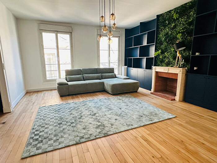 Blois, Centre-ville : Appartement 5 pièces à vendre