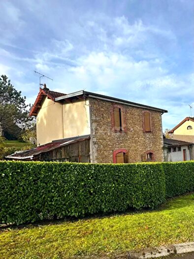 Maison à vendre - Lons-le-Saunier, Route de Marconay - 8 pièces - 5 chambres