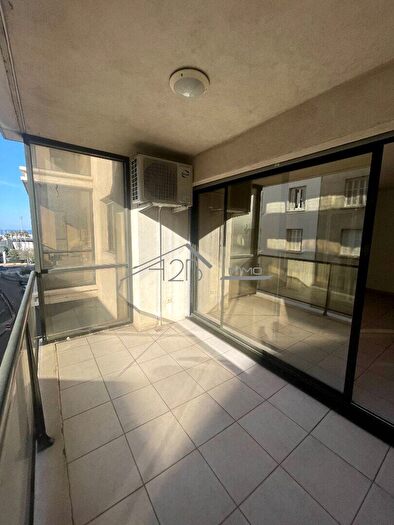 Appartement à louer - Bastia - 2 pièces - 1 chambre