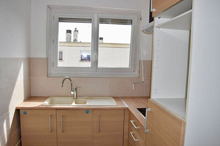 Appartement à louer - Bourg, Châlette-sur-Loing - 2 pièces - 1 chambre